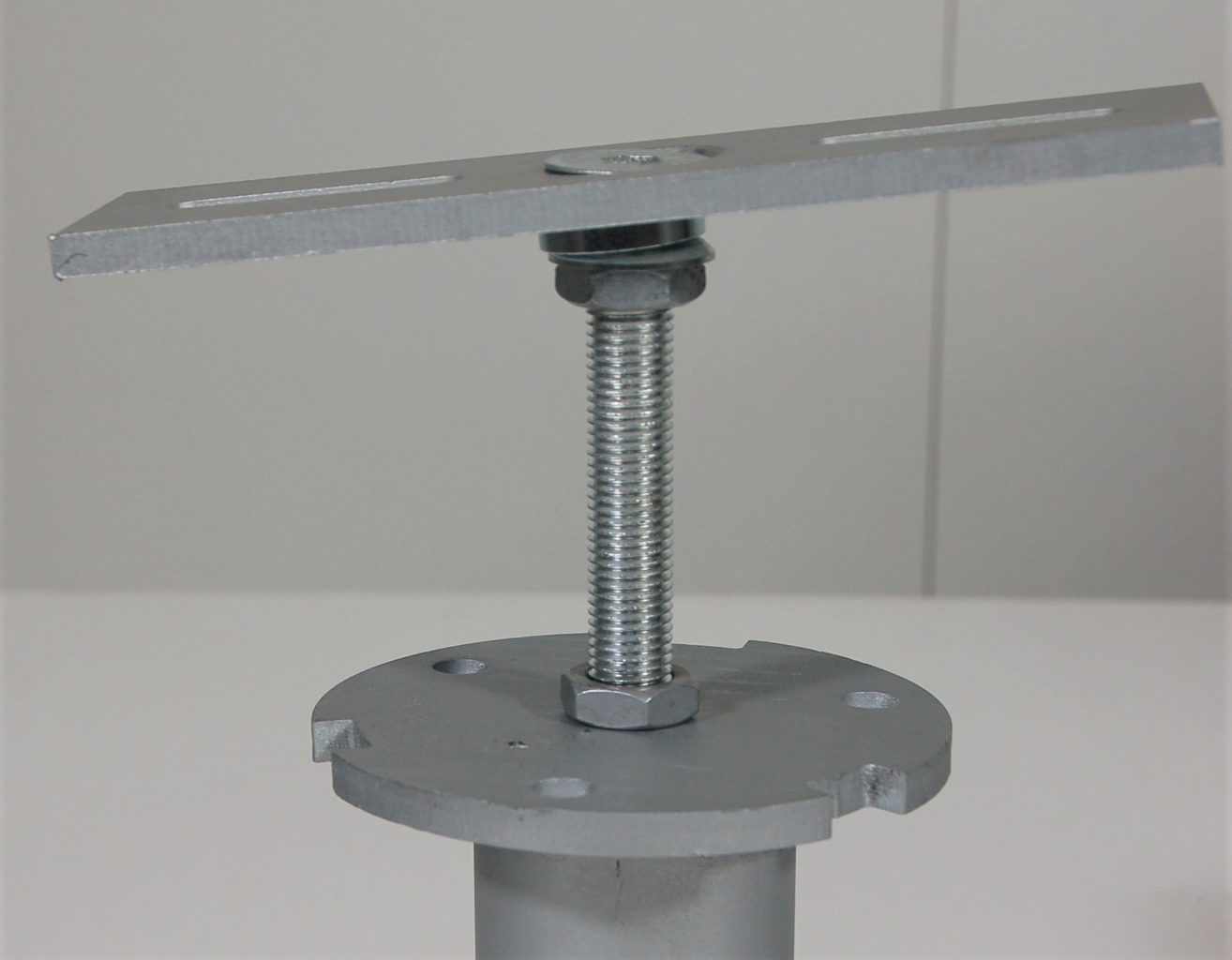 Wood basic 3D® connector for foundation screws