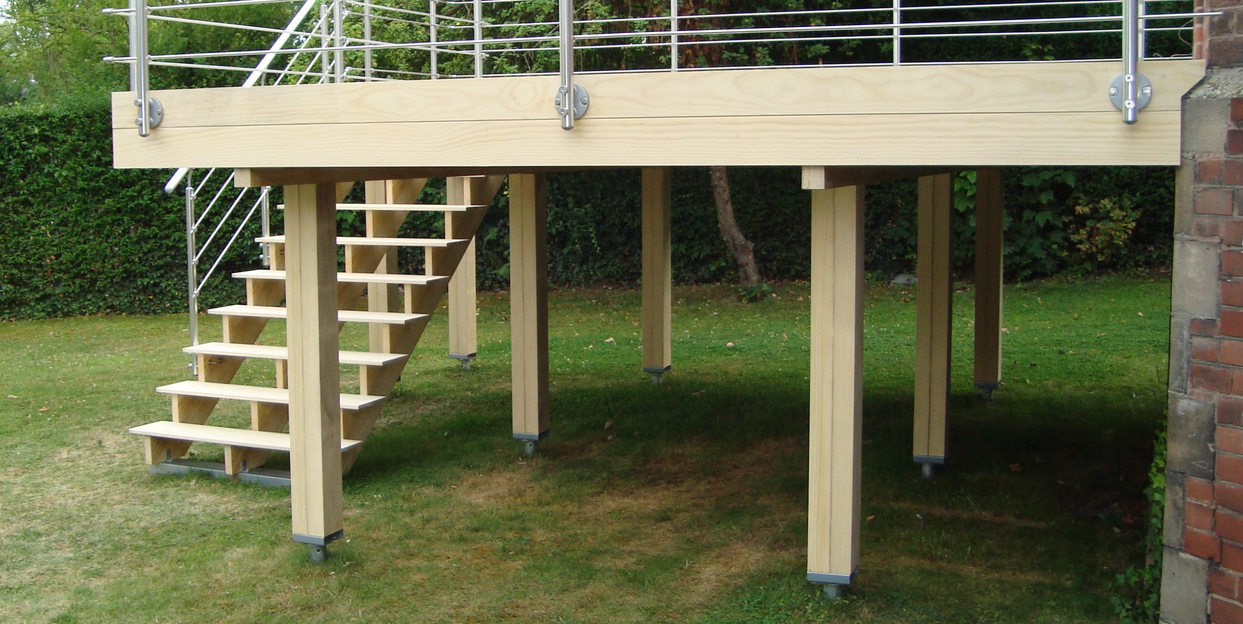 Application sur vis de fondation Weasyfix - Terrasse sur poteaux